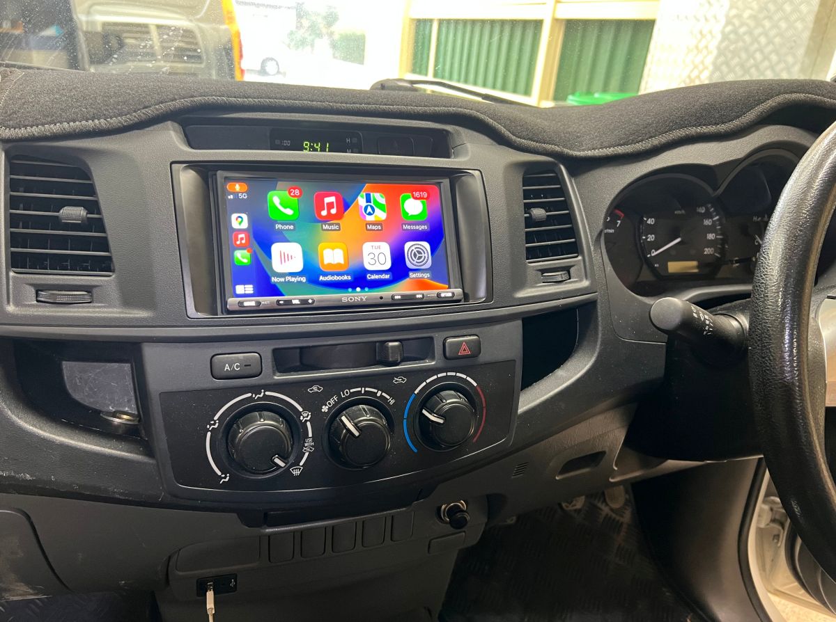 HiLux 2014 Sony XAV-AX3200 Head Unit | Creative Installations
