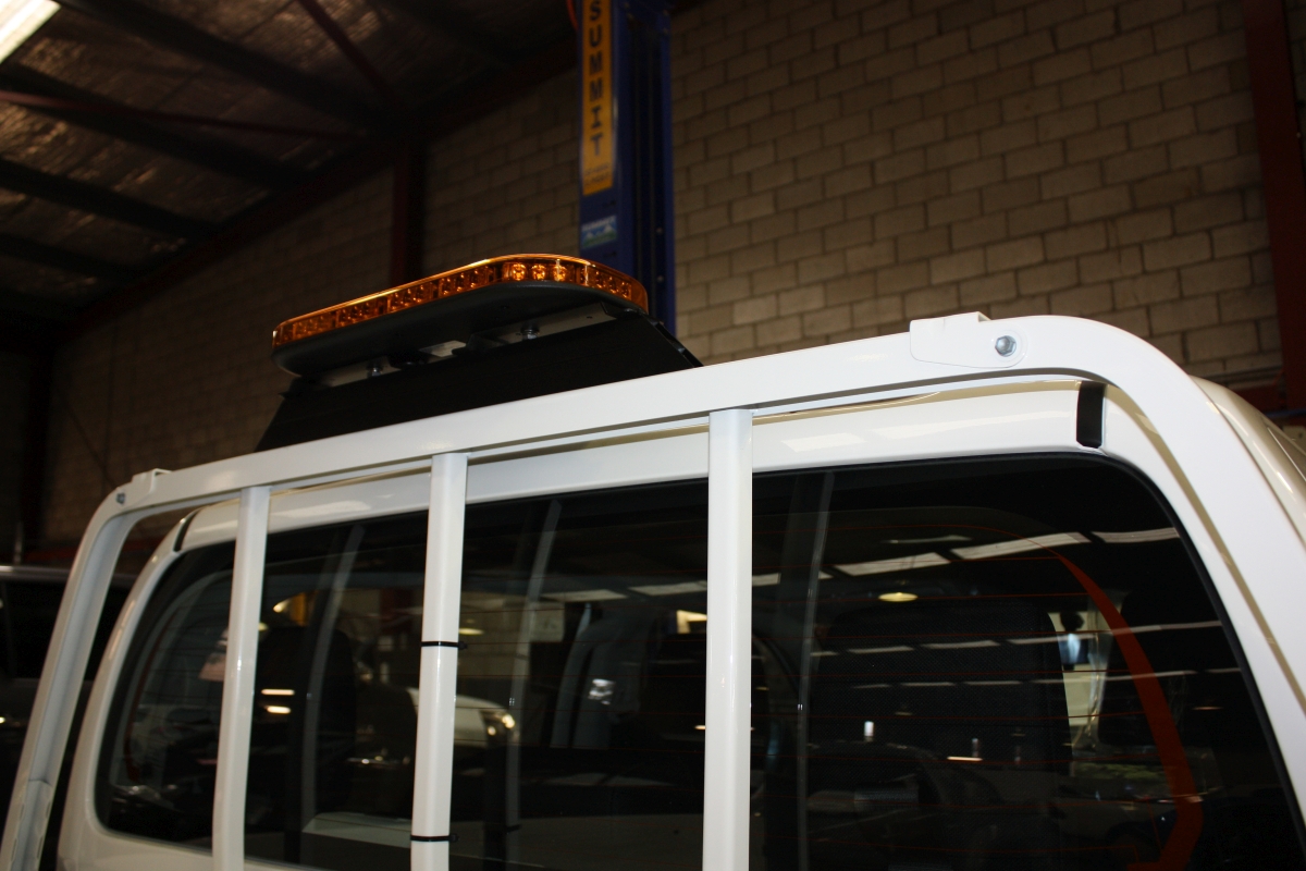 HiLux 2016 Britax LED Warning Light Microbar 50mm raised | Creative ...