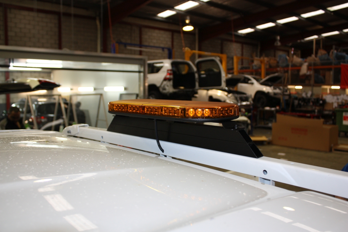 HiLux 2016 Britax LED Warning Light Microbar 50mm raised | Creative ...