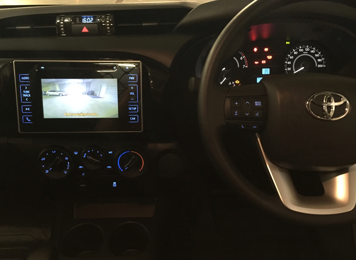 HiLux 2016 Integrated Reverse Camera | Creative Installations