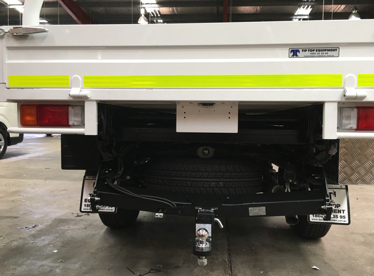 HiLux 2017 Anderson Plug | Creative Installations