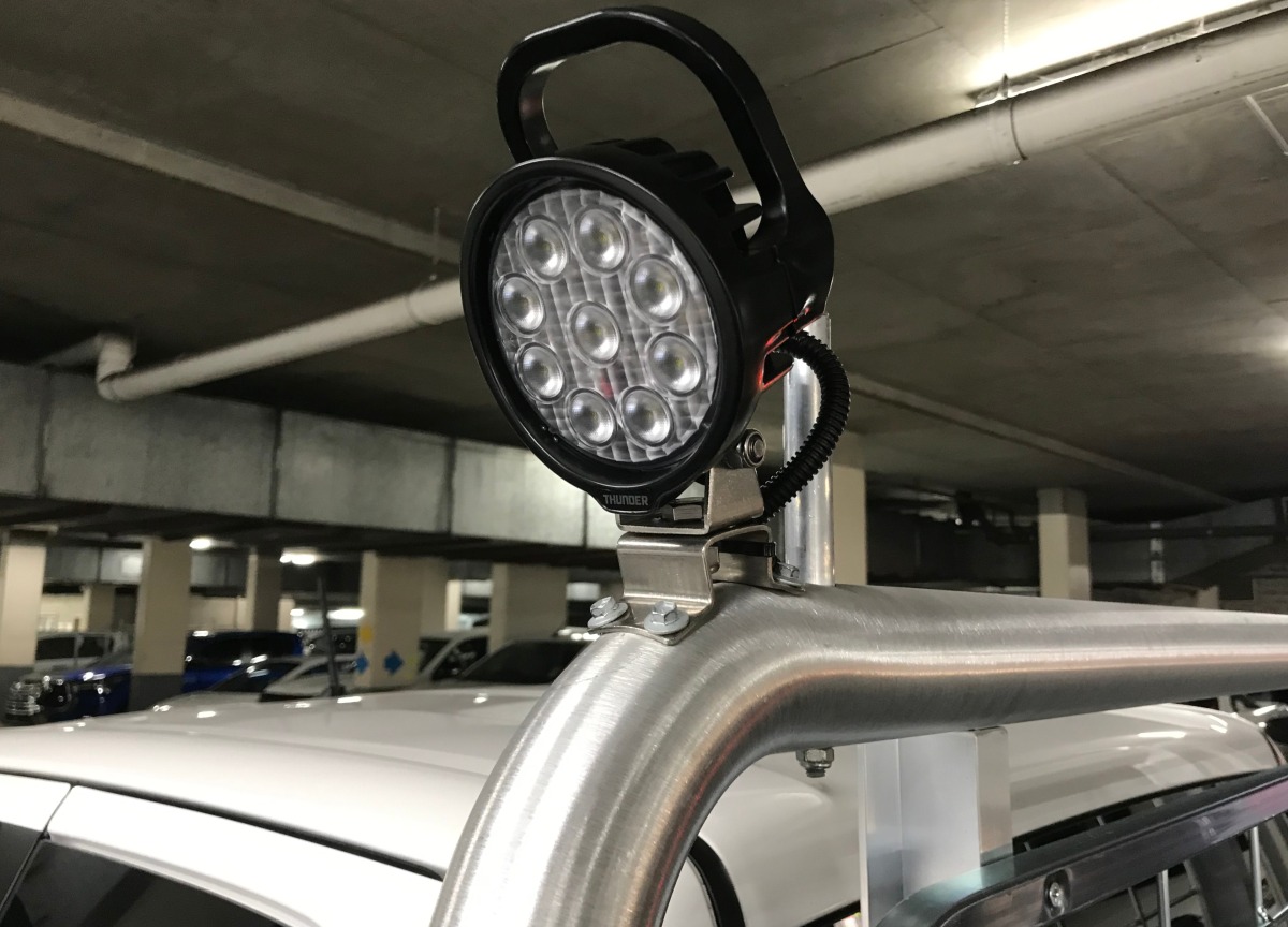 HiLux 2020 Thunder Round 9 LED Work Light w/ Handle | Creative ...