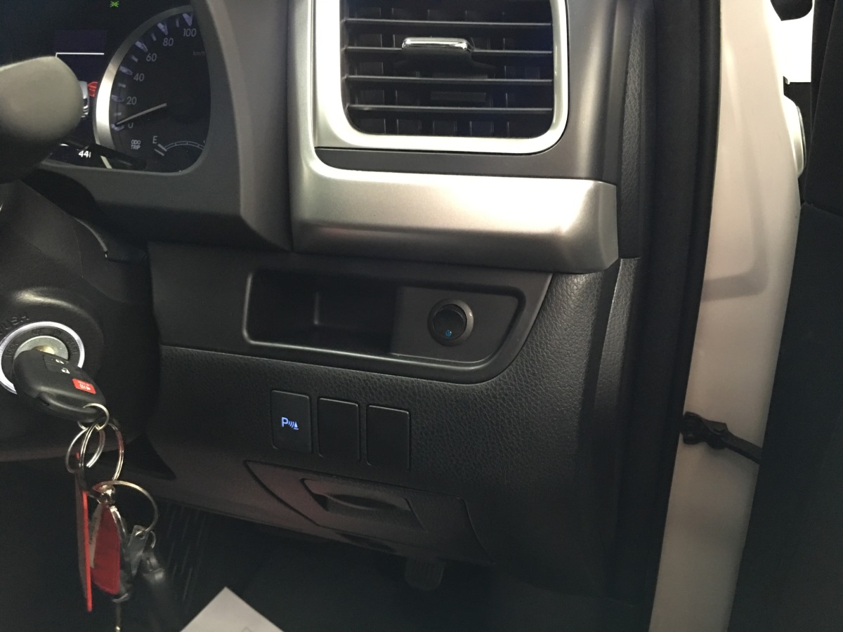 Kluger 2017 Lightforce 170 Striker HID Driving Lights | Creative ...