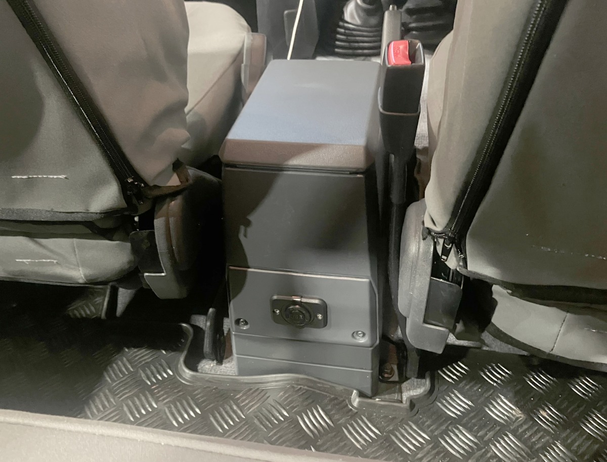 LandCruiser 2022 Narva 12V USB Socket | Creative Installations