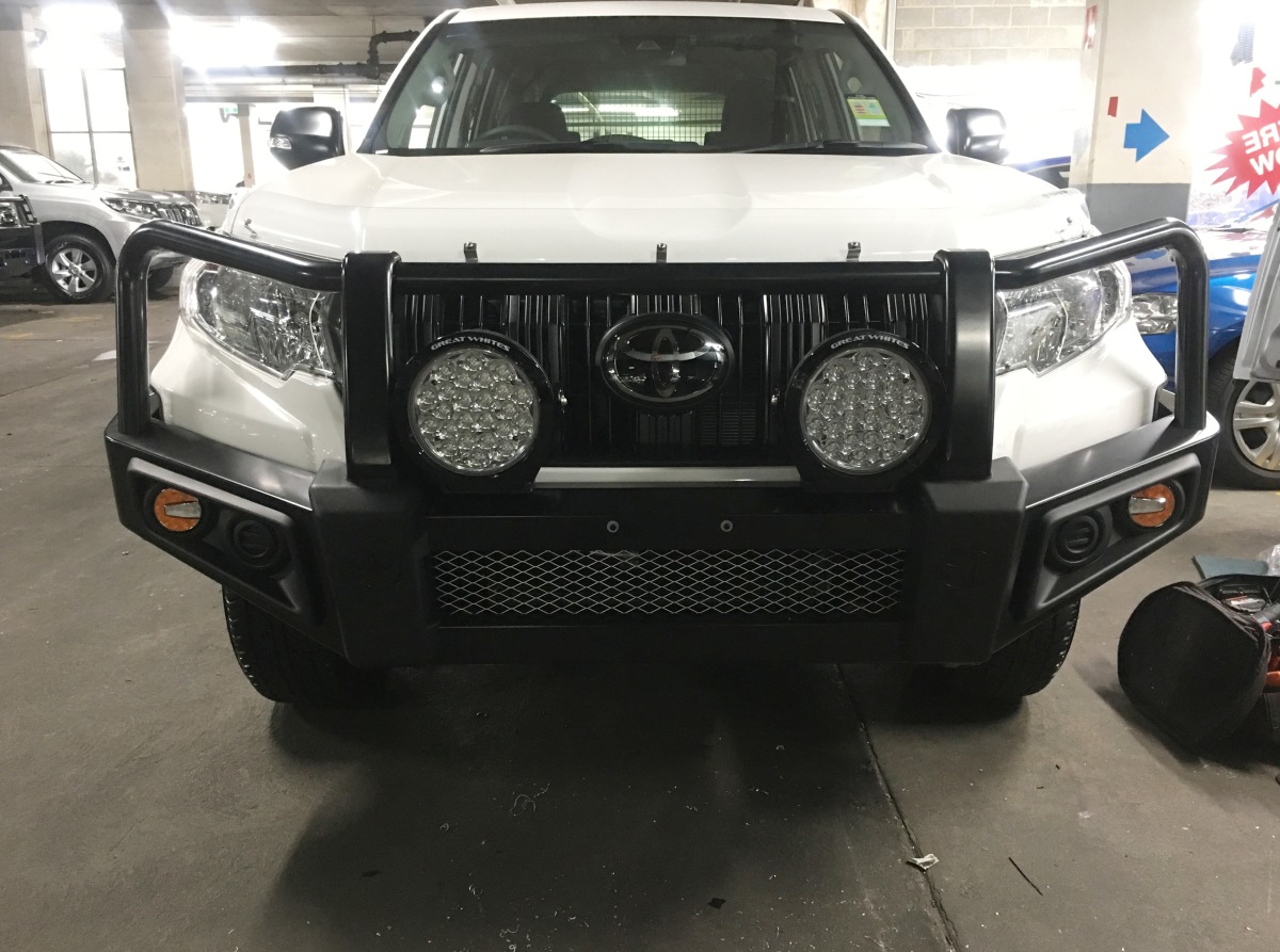 Prado 2017 Great Whites 220 LED Driving Lights | Creative Installations