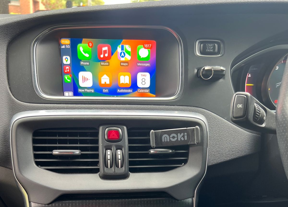 V40 2017 Apple CarPlay Upgrade | Creative Installations