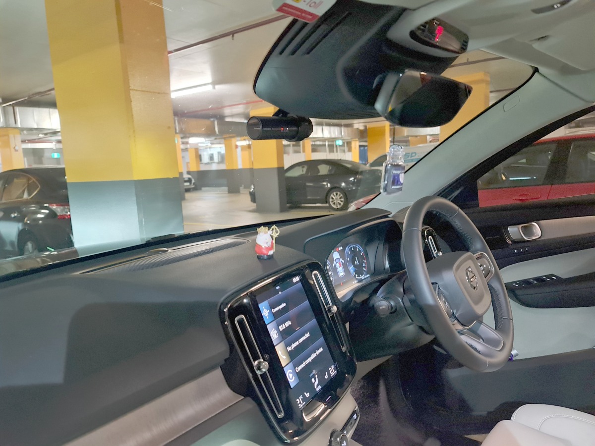XC40 2022 BlackVue DR900X-2CH Plus Dash Cameras | Creative Installations