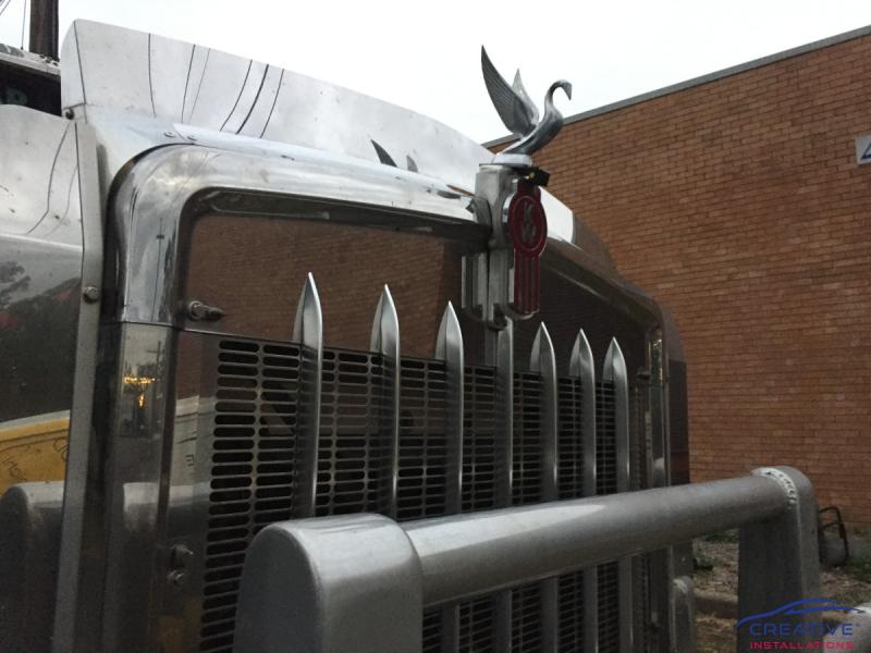 Kenworth T904 Portfolio | Creative Installations